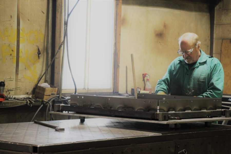 The Benefits of Cast Iron Platen Tables | Caldera Manufacturing Group